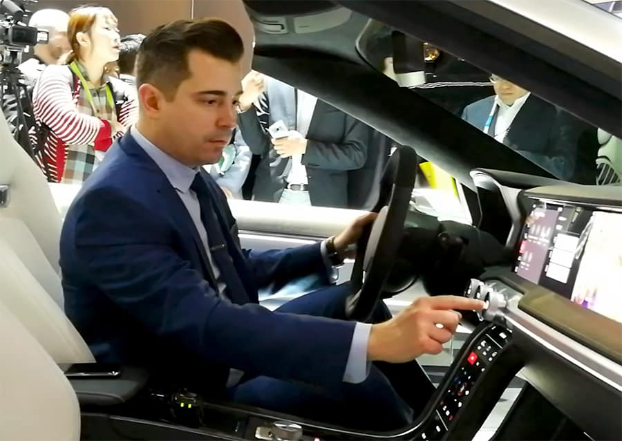 Samsung on the CES show floor (Video) - Tech News TT
